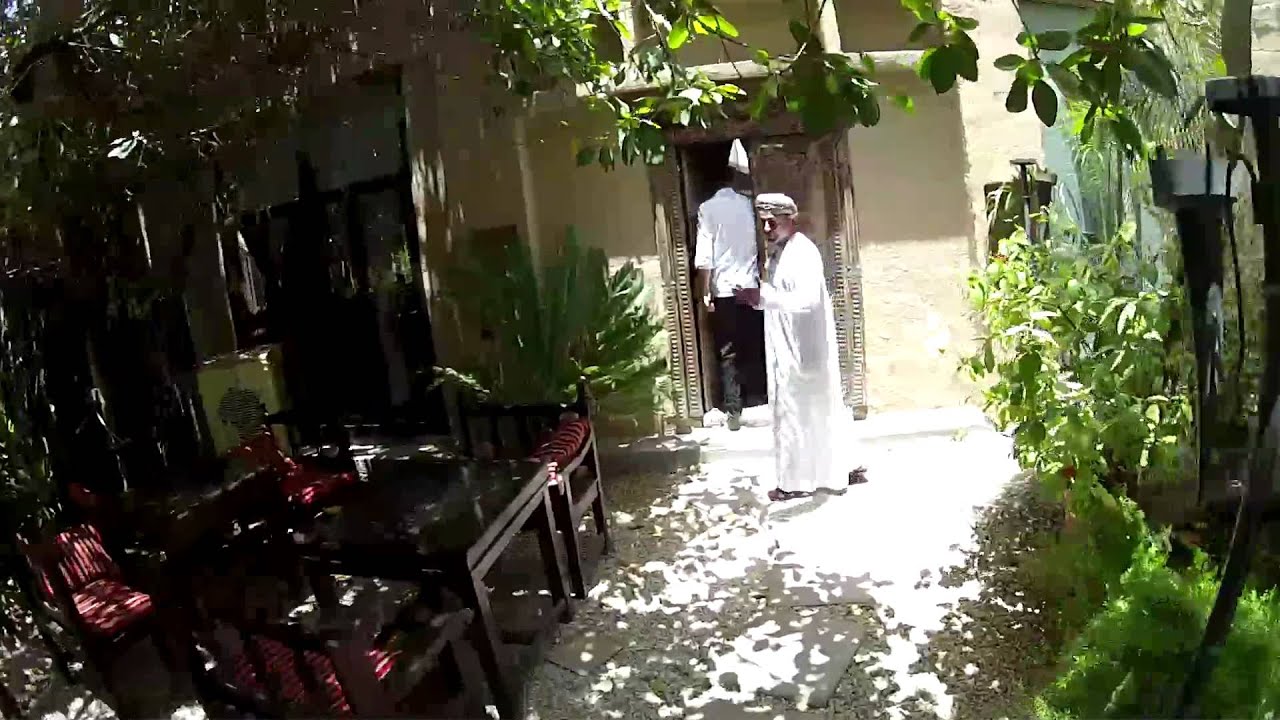 Kargeen Cafe, Muscat - YouTube
