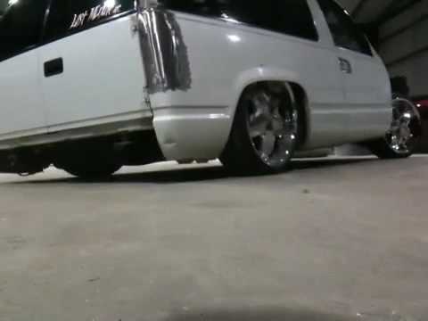 Bodydropped 2 Door Tahoe - YouTube