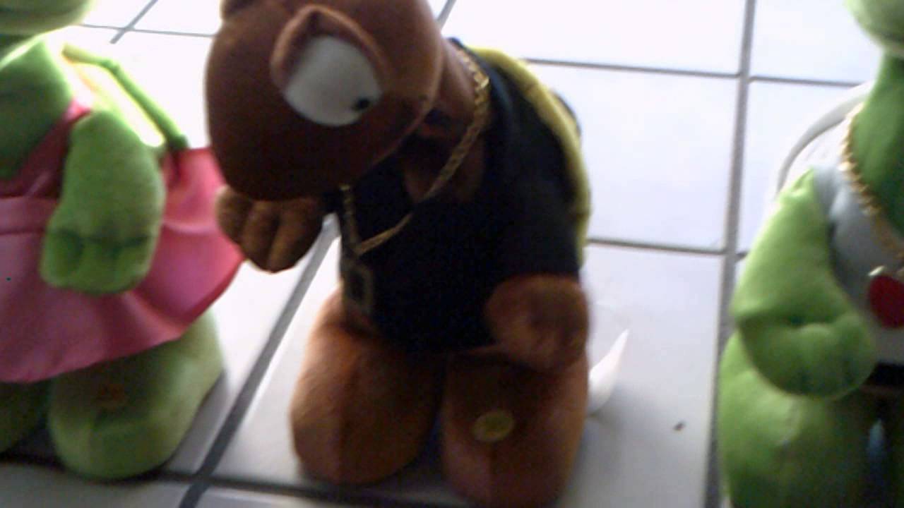 gemmy turtle dancers i like to move it - YouTube