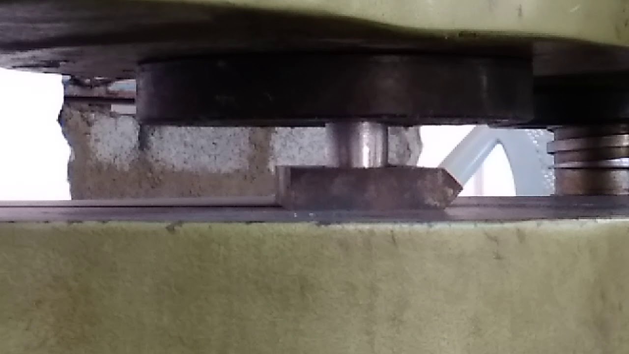 Compression test during utm machine - YouTube