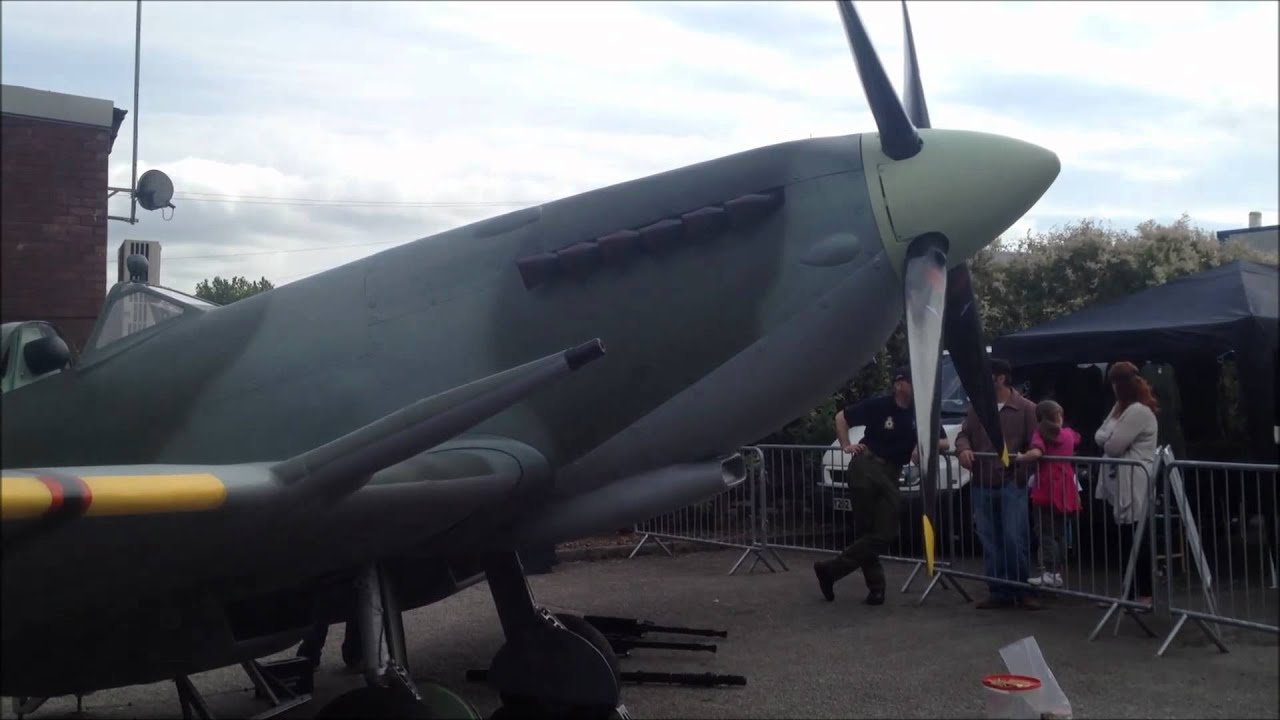 Spitfire BS435 -- F-FY - YouTube