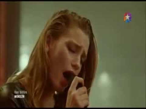 Medcezir Mira Isyan (Serenay Sarıkaya)