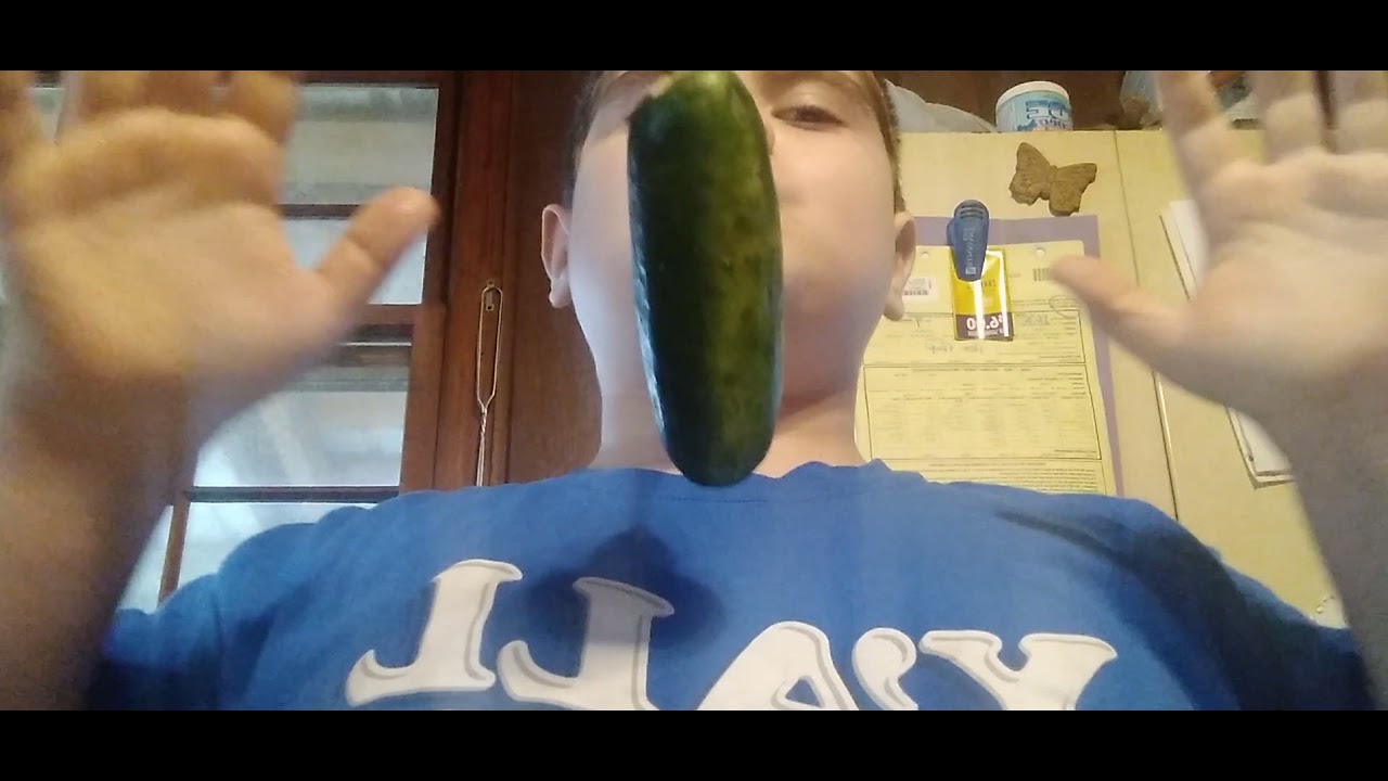 I made a cucumber float in mid-air! - YouTube