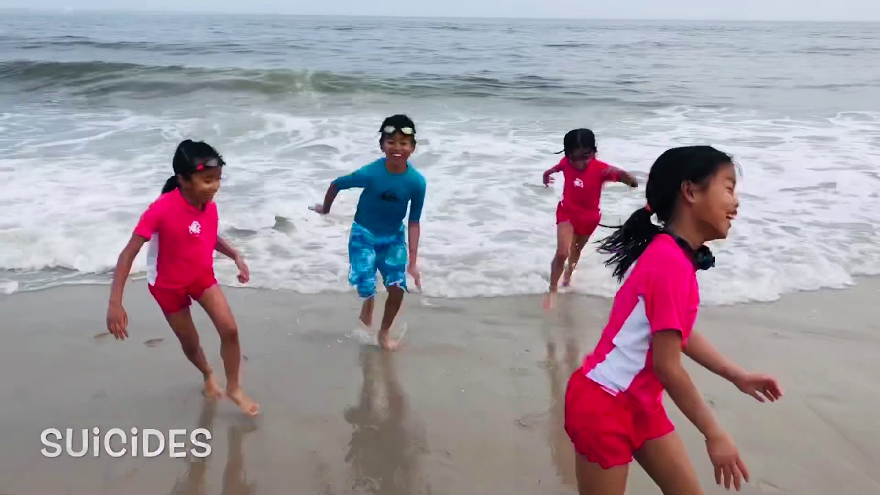 No days off...Training continues at the beach. - YouTube
