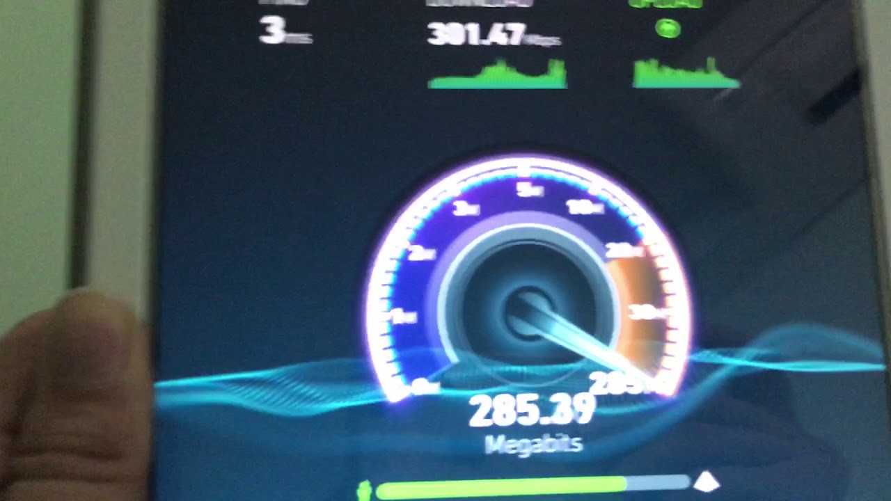 Asus AiMesh Speedtest - YouTube