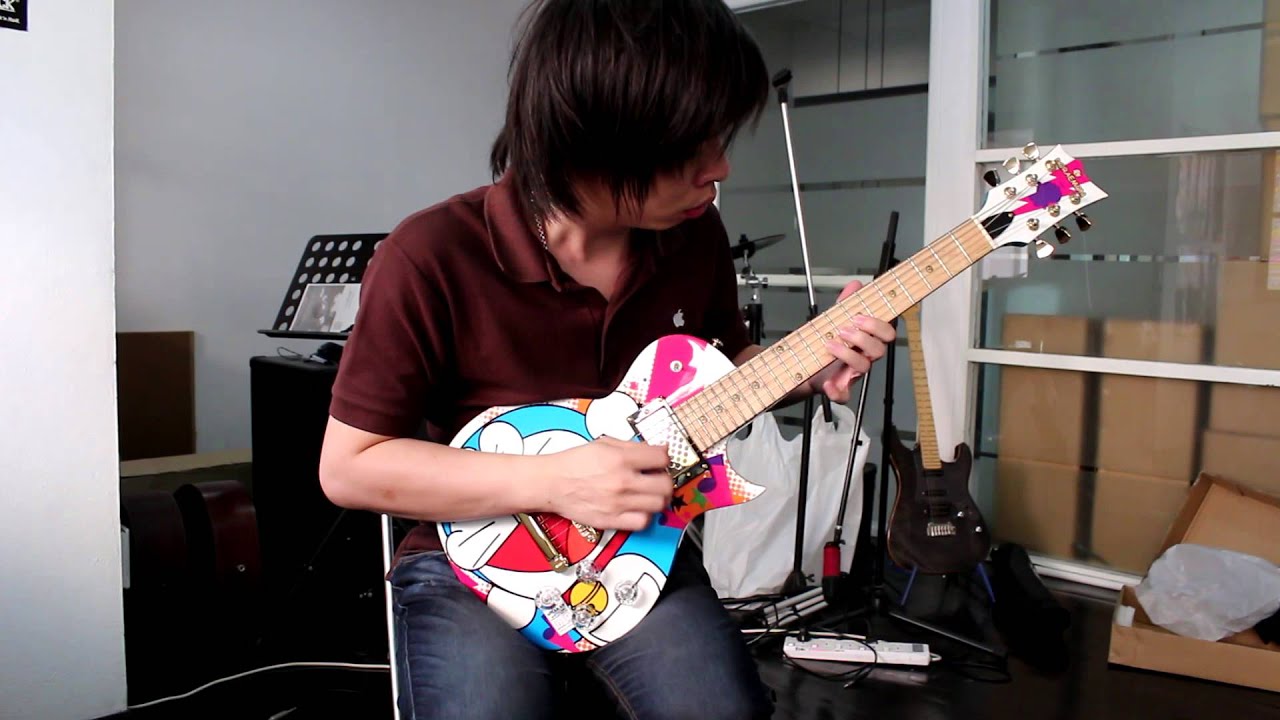 Doraemon Song with ESP Doraemon Mini Guitar - YouTube