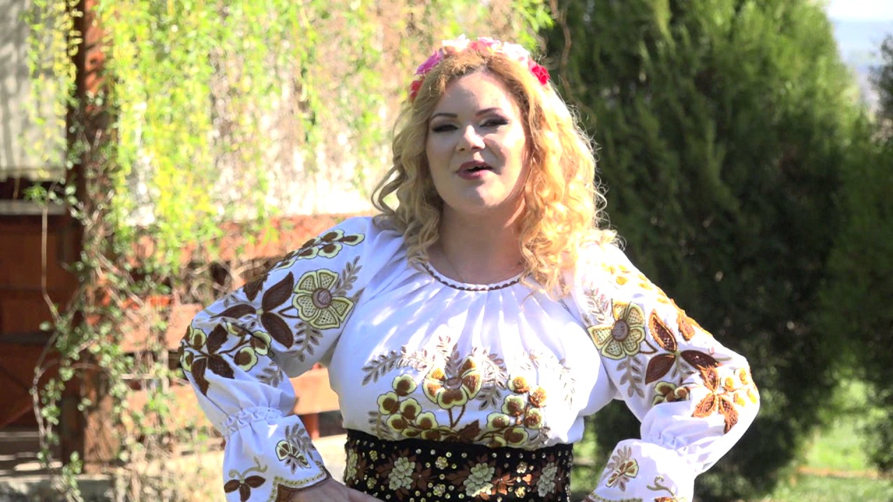 DENISA MURESAN – HAI BAGE LA ARGELEANA - YouTube