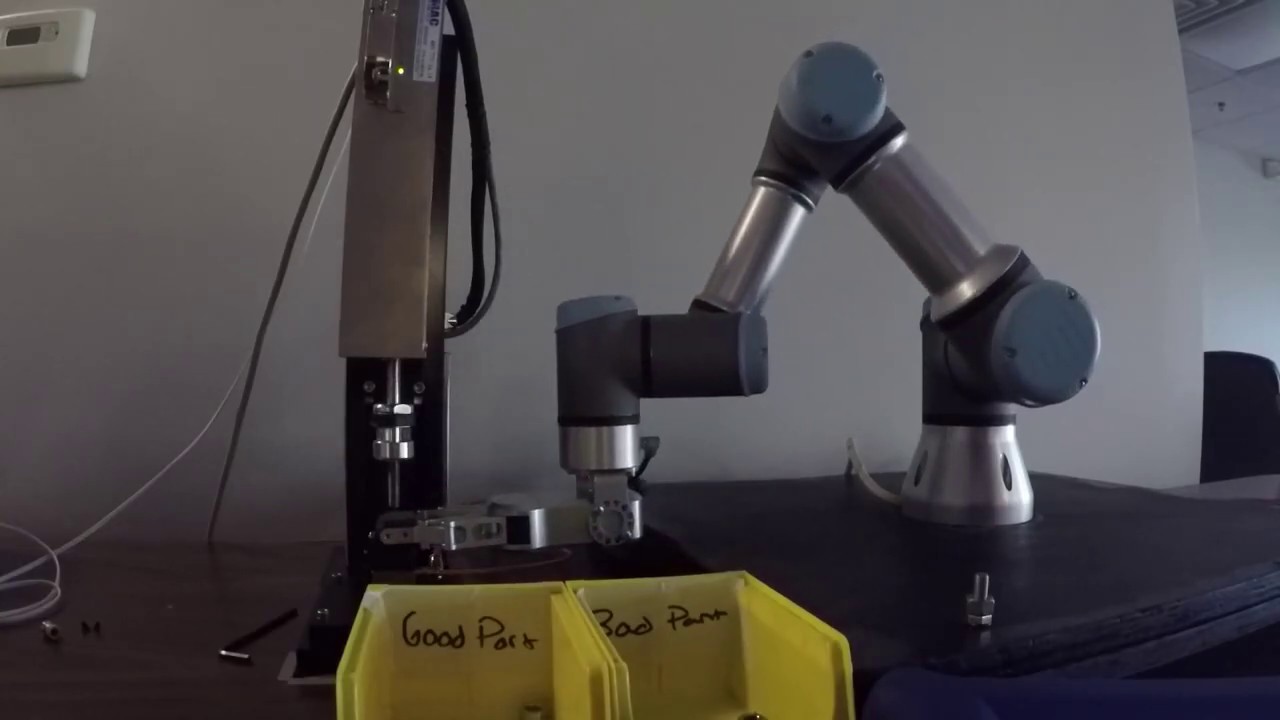 UR3 & SMAC Thread Check Demo - YouTube