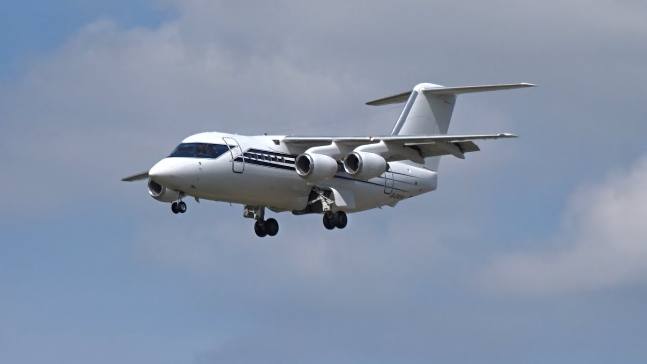 Formula 1 Management BAe 146 - Landing at Liège Airport - YouTube