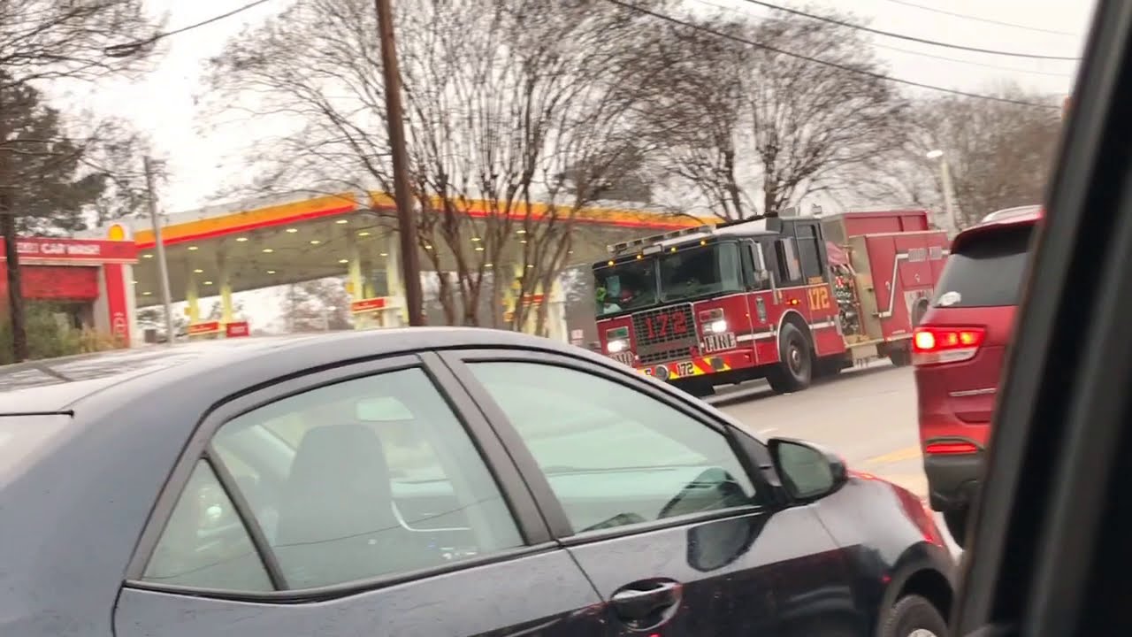 Irmo Fire District Engine 172 Cruising by in Irmo, SC - YouTube