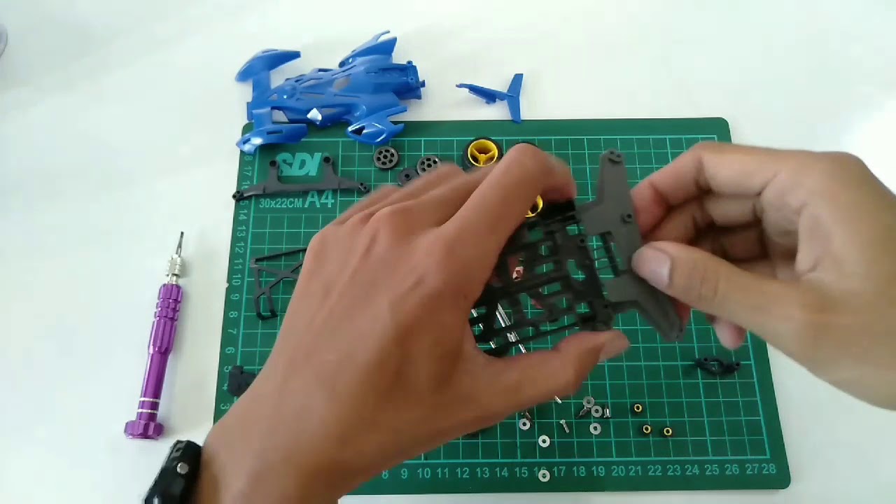 Tamiya mini4wd Storm Cruiser - YouTube