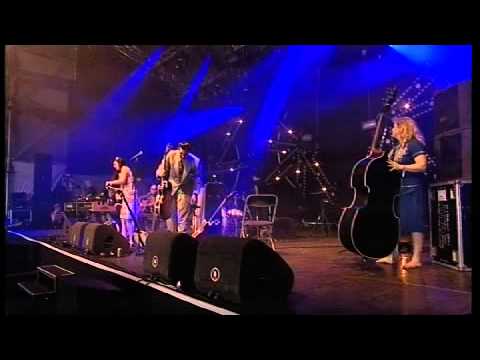 Kitty, Daisy & Lewis Pinkpop 2010