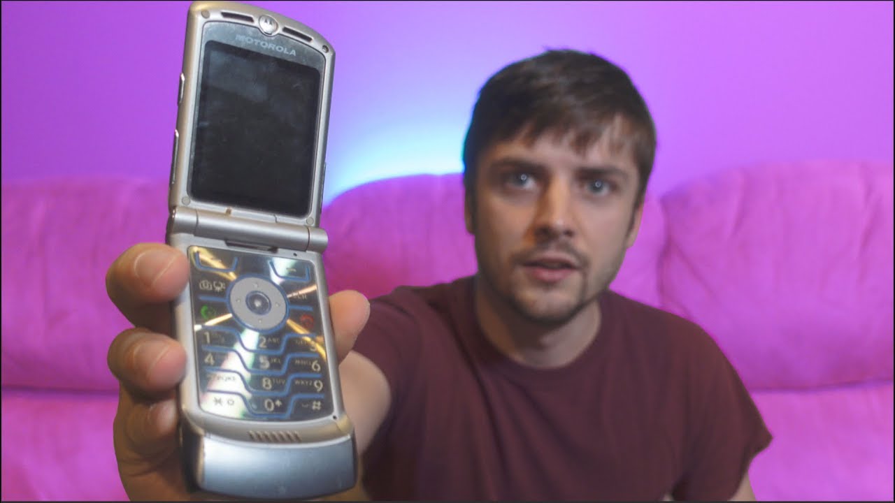 My First Phone - Motorola RAZR V3C - YouTube