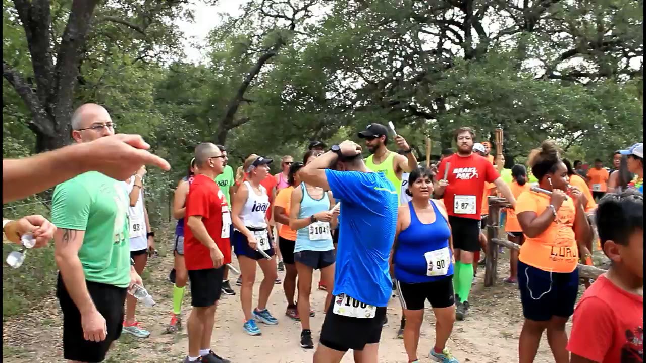 Runners Ranch Night Luau Relay 2017 - YouTube