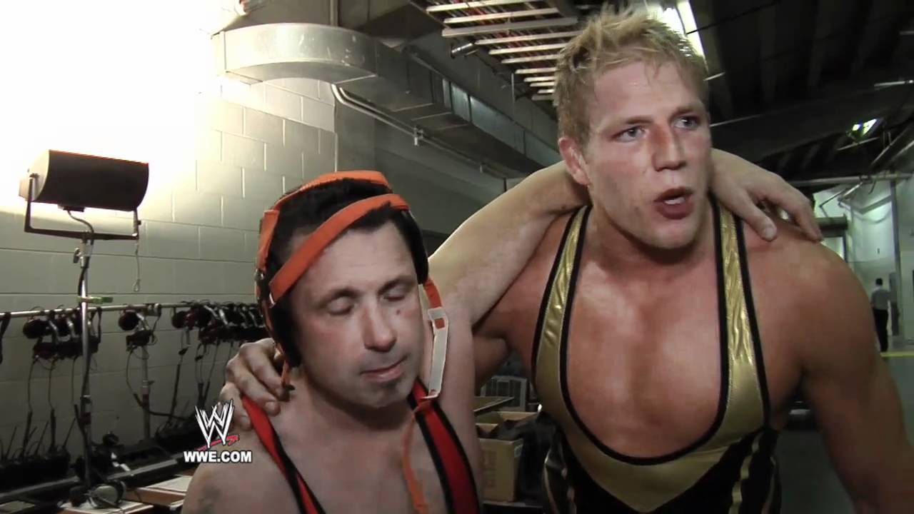 Michael Cole proclaims himself the new "Mr. WrestleMania" - YouTube