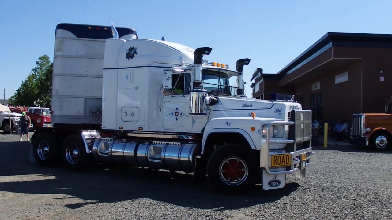 Dan Thomas Mack Valueliner at Brooks 2017 - YouTube