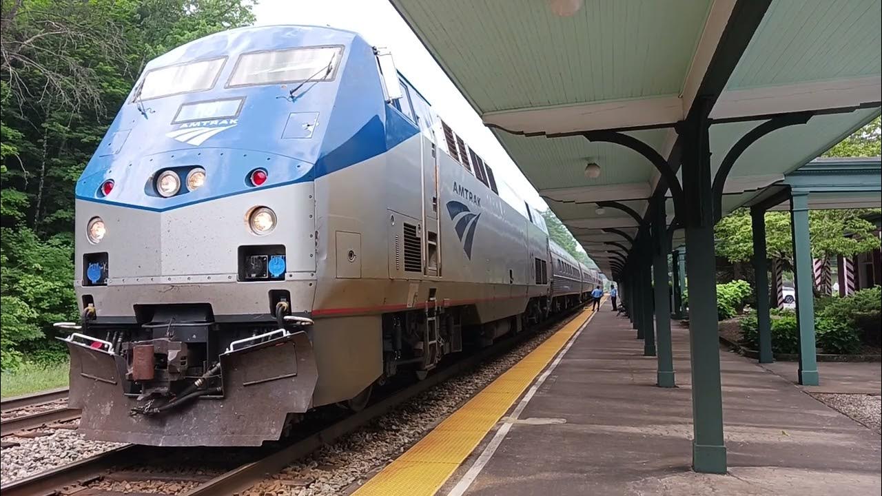 Amtrak 18 stop in white Sulphur springs wv - YouTube