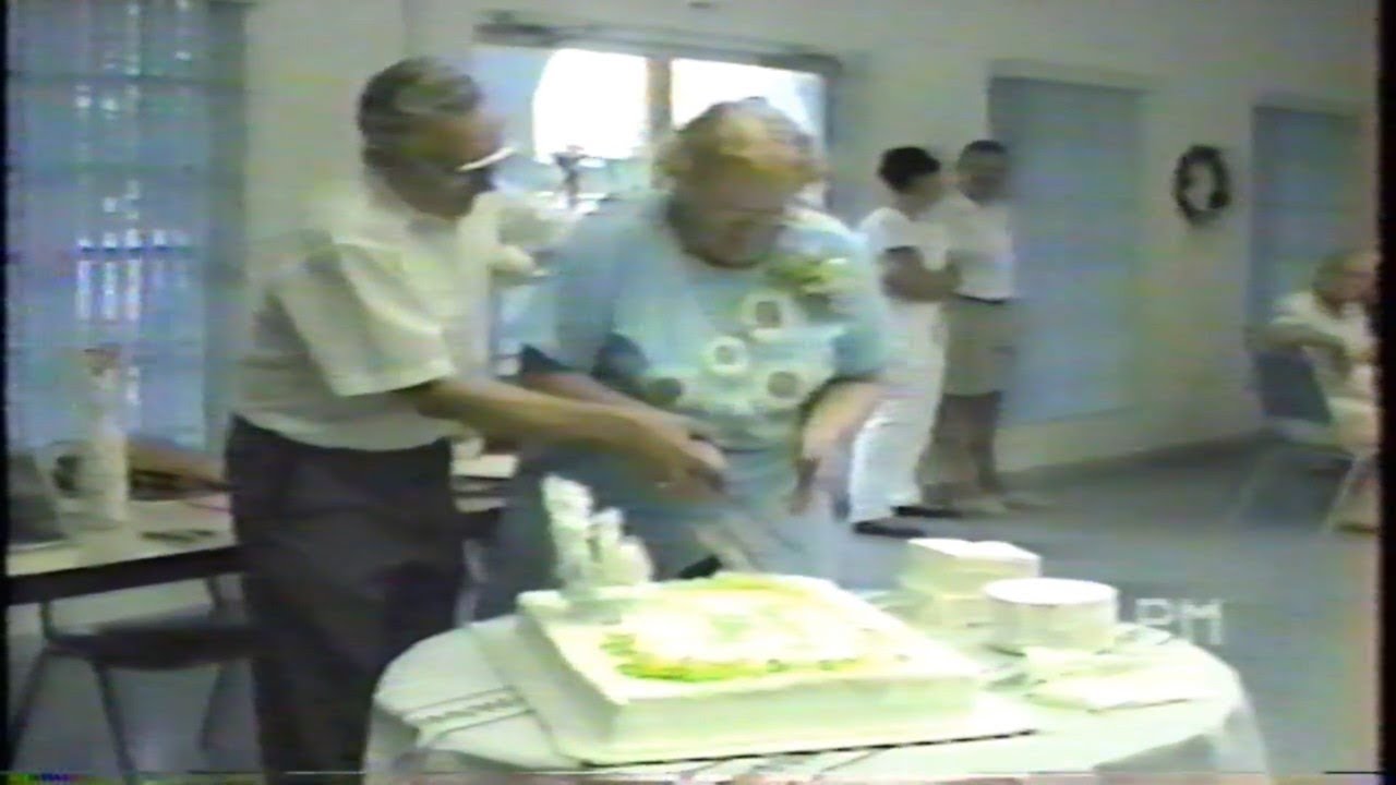 Elmer and Sarah’s 50th Poinsettia Park December 1991 - YouTube