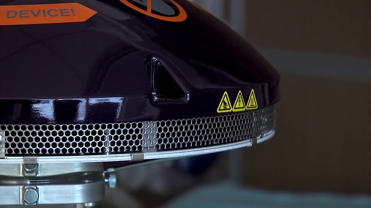 Meet Violet: Beaufort Memorial's Germ Zapping Robot - YouTube