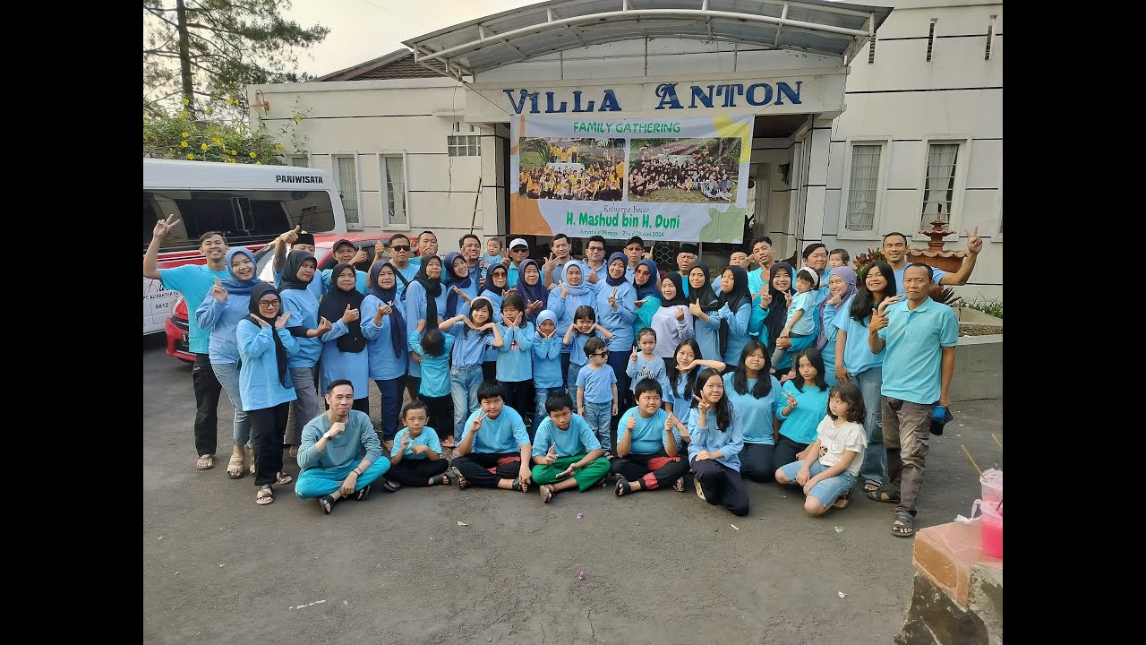 FAMILY GATHERING KELUARGA BESAR ALM. H. MASHUD DI VILLA ANTON TAHUN 2024 - YouTube