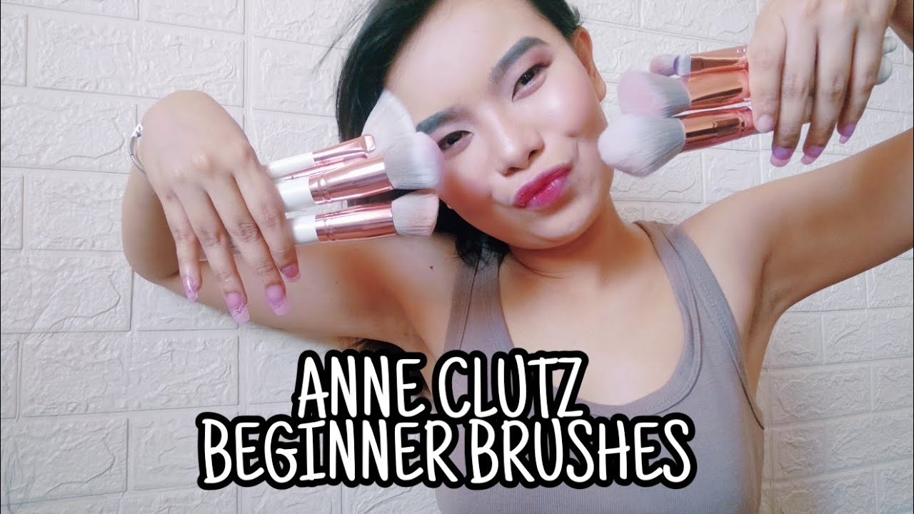 BEGINNER'S REVIEW ON ANNE CLUTZ BEGINNER BRUSH - YouTube