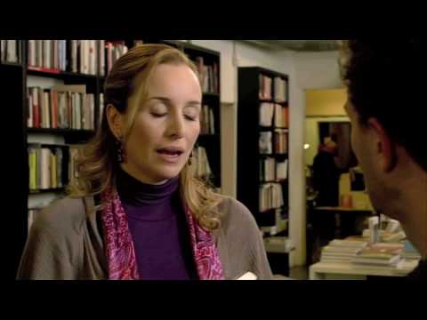 Marc Martínez y Mar Regueras en BUSCANDO AL HOMBRE PERFECTO, de Jesús Font.