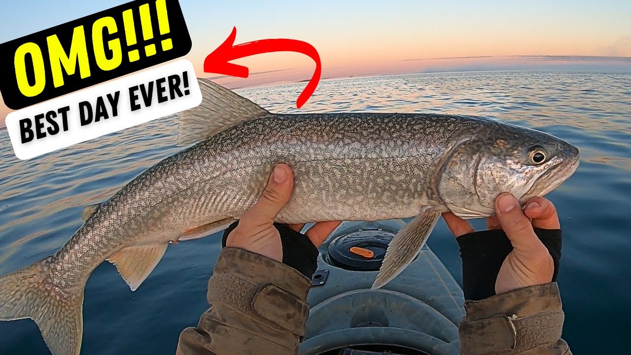 AMAZING lake trout fishing from KAYAK!! (clearwater lake Manitoba ...