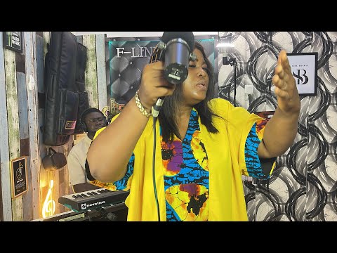 Powerful Ghanaian Chorale Worship | Time Of Encouragement — Yvonne Menz 