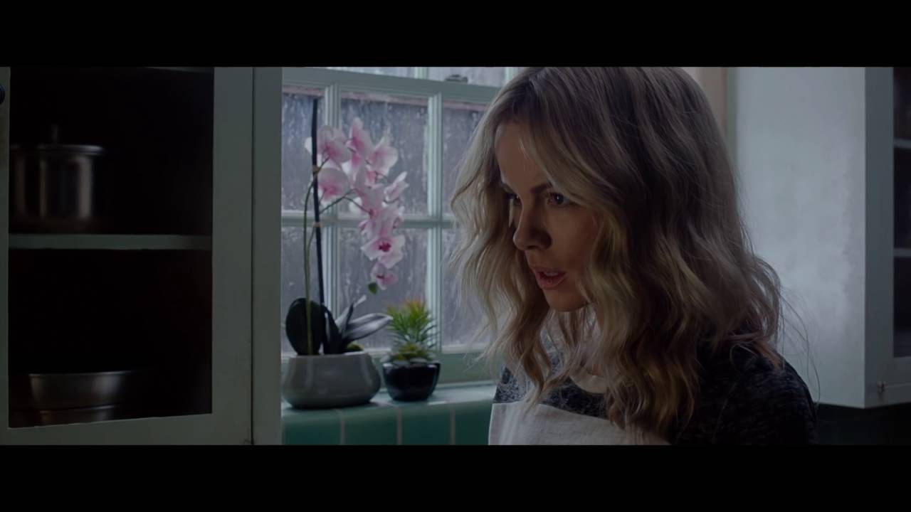 El Ático - Tráiler Oficial - YouTube