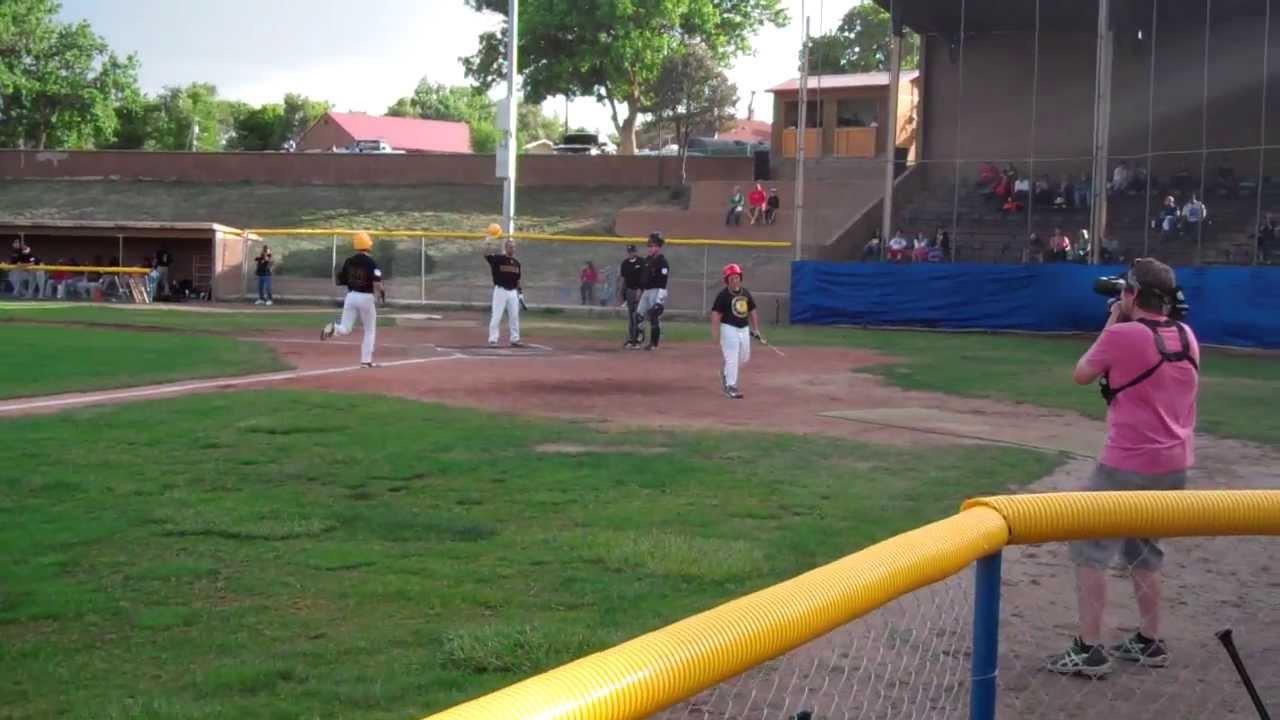 Sam DiMatteo hits homerun to left against Raton - YouTube