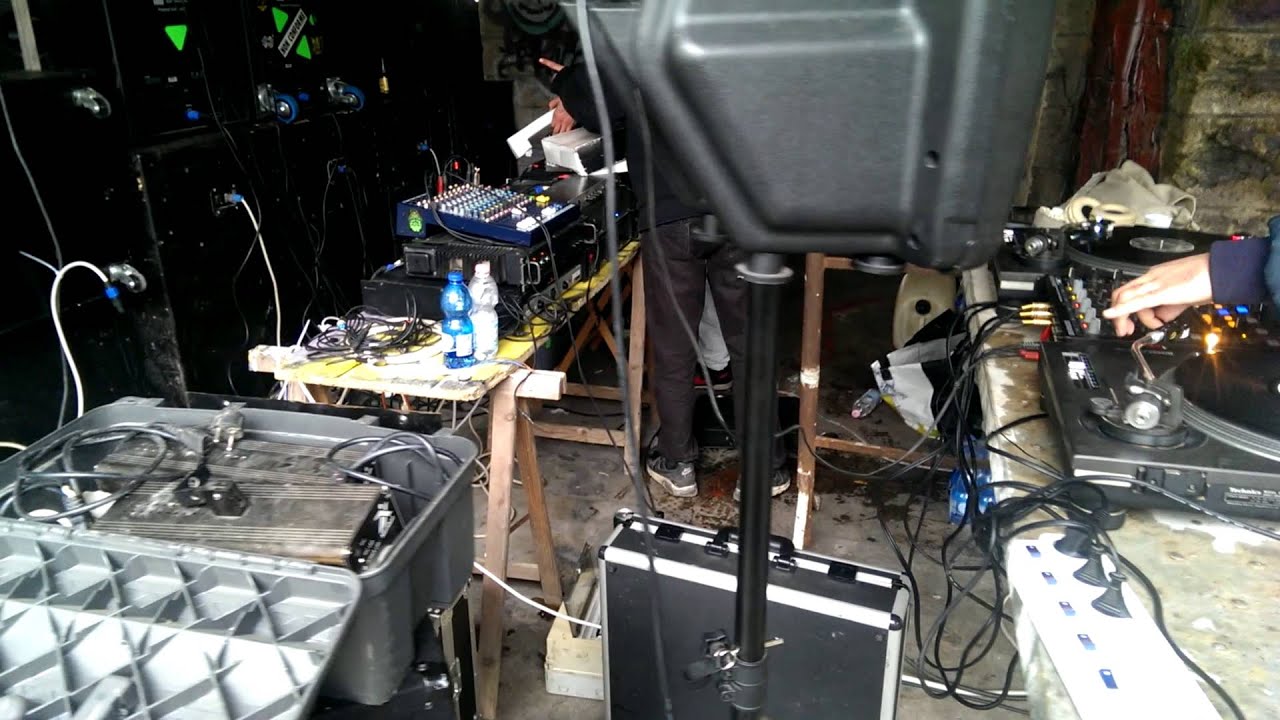 Zapotek live rave movement soundsystem - YouTube