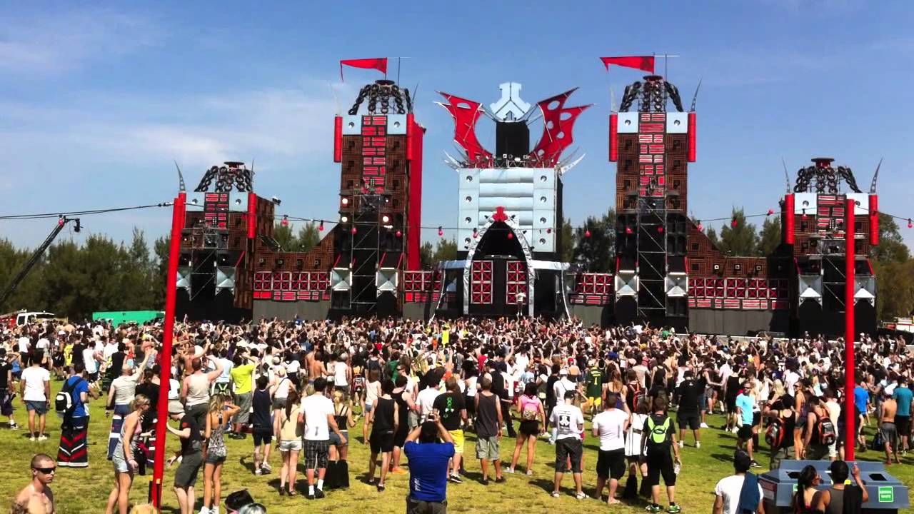 DEFQON 1 2011 SYDNEY - RED - YouTube