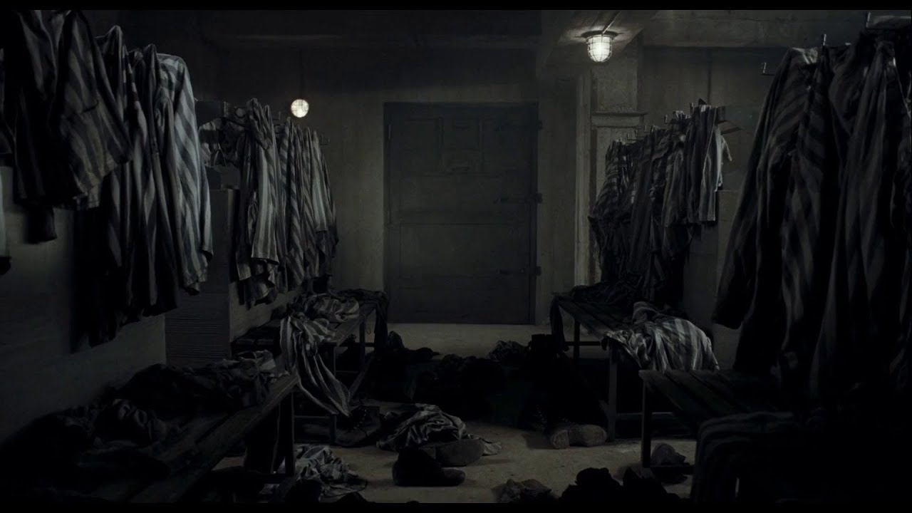 [The Boy In the Striped Pajamas 2008] Bruno & Shmuel In The Gas Chamber ...