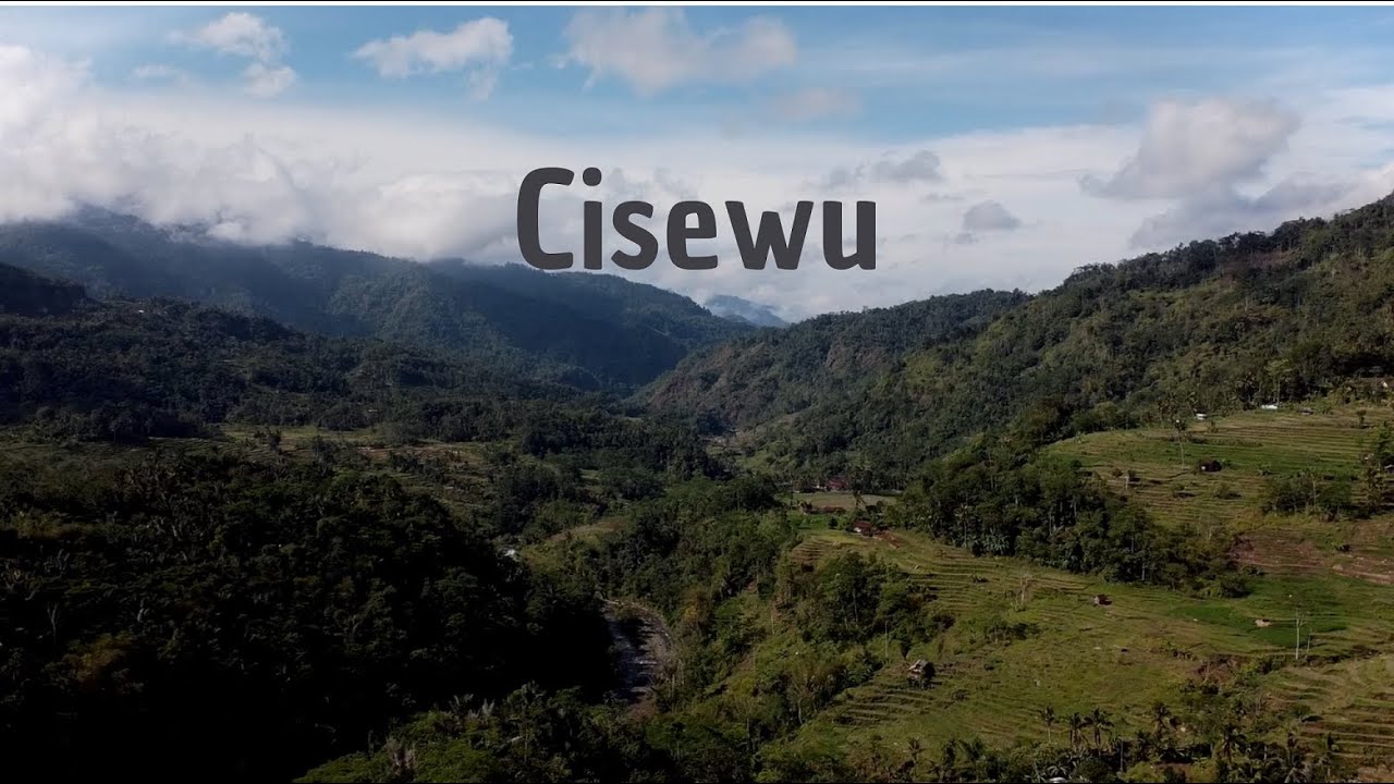 Melihat dari Atas Perbatasan Cisewu dan Talegong | Alam Pedesaan Garut ...
