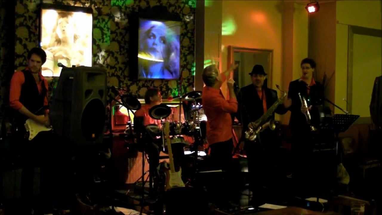 Valerie - Legacy Party Band - YouTube