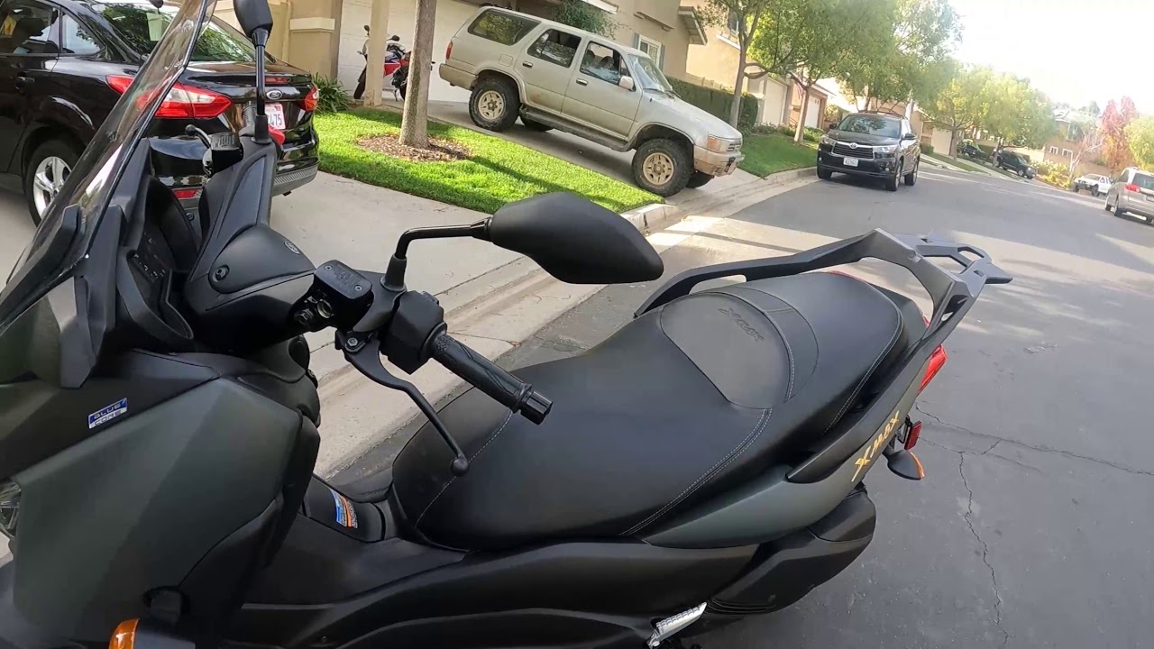 Xmax 300 With Yamaha rack attached. - YouTube