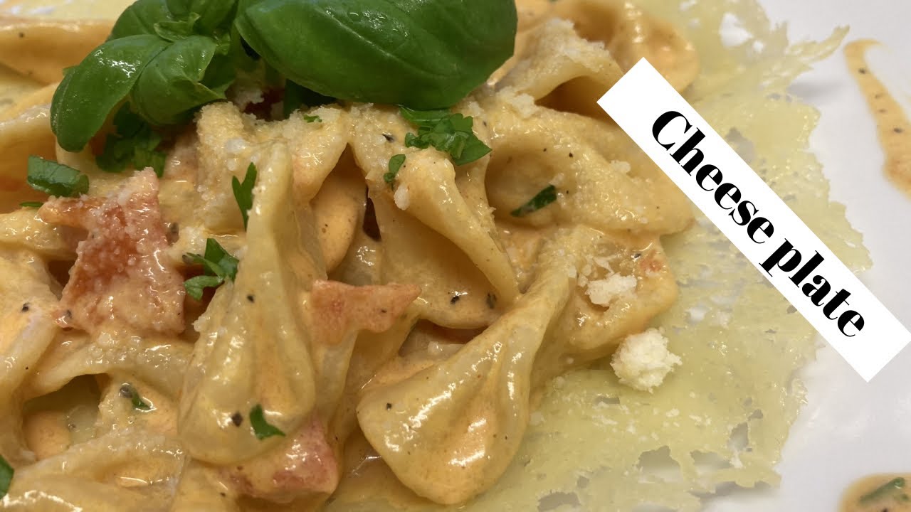 Pimped up Cinque Pi (5P) pasta in eatable cheese plate - YouTube