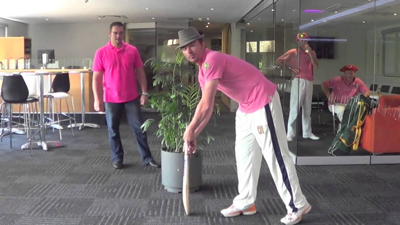 Tholi B Office Cricket - YouTube