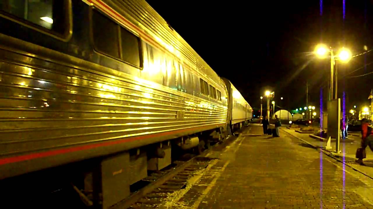Night Time Amtrak 392 - YouTube