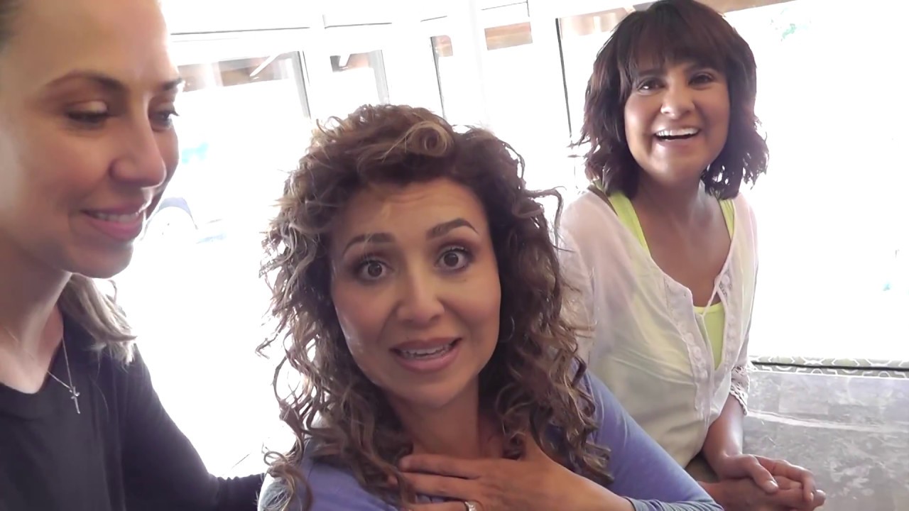 ¡Encontramos video de nuestra mama Gloria Pohl! - YouTube