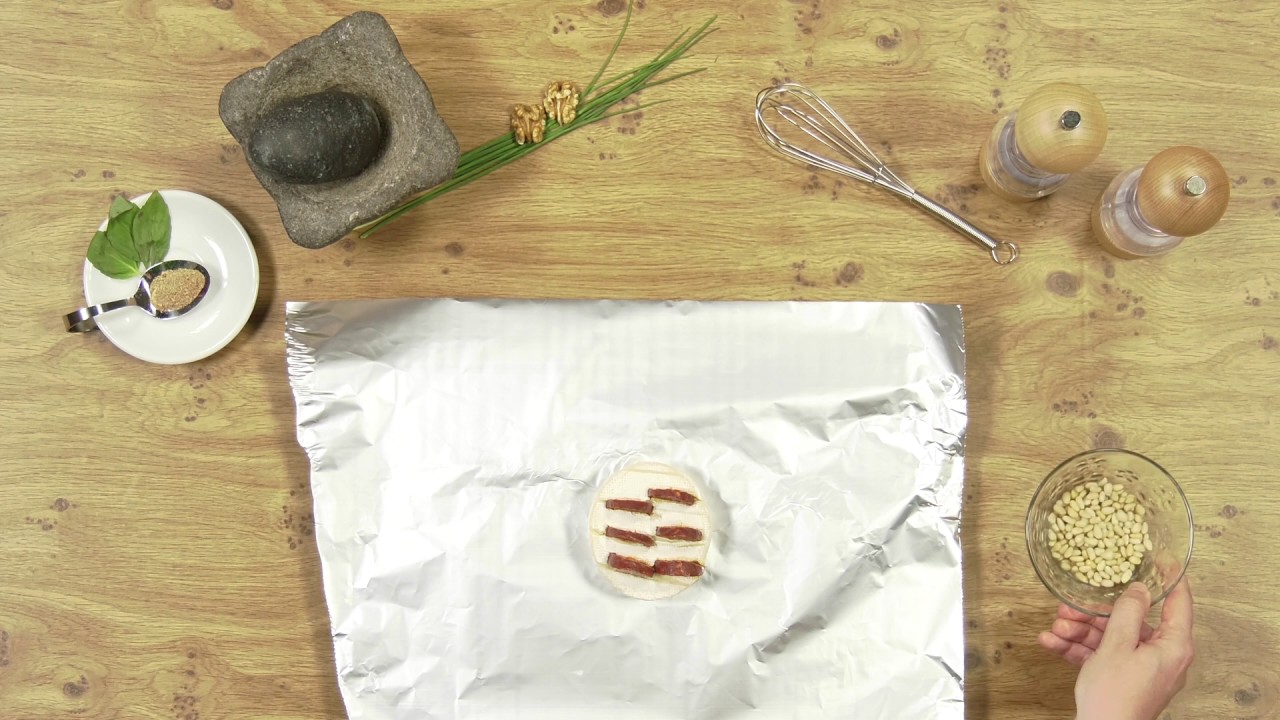 Camembert Gérard rôti au four, au chorizo et au miel - YouTube