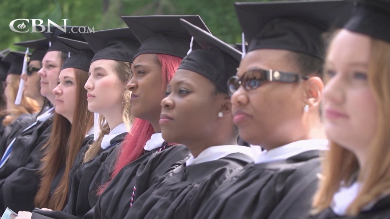 Regent University Commencement 2017 - YouTube