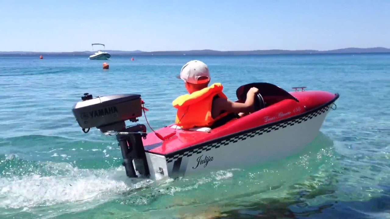 Transatlantic 155 kids speedboat coln - YouTube