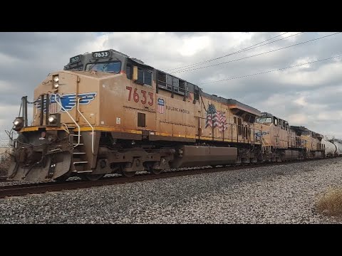 UP 7633 highballing on the Glidden subdivision, Missouri City TX 1/1/23 - YouTube