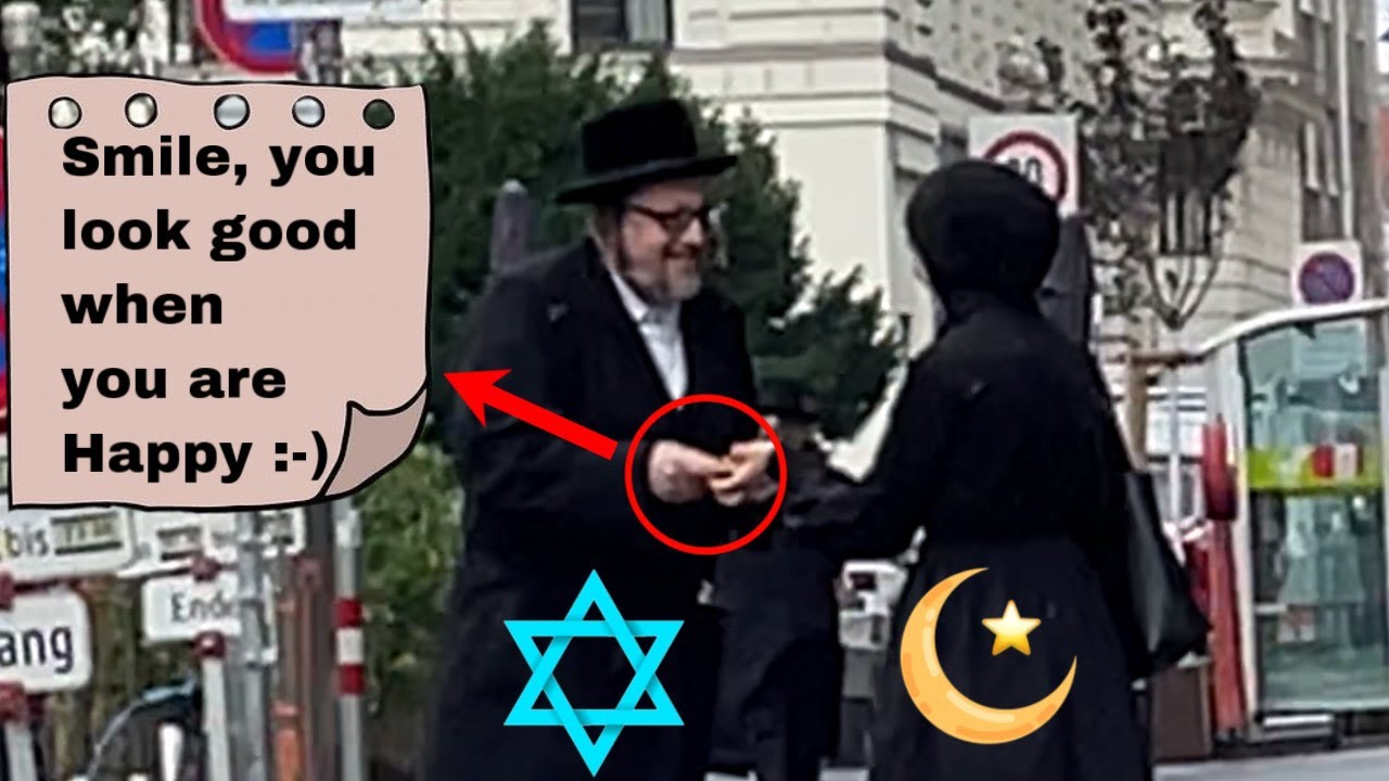 GIVING NICE NOTES TO PEOPLE I SOCIAL EXPERIMENT - YouTube
