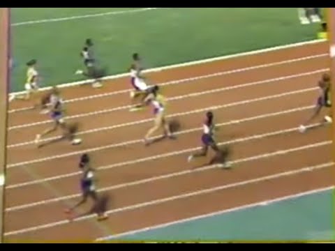 Merlene Ottey She didn't know it was a FALSE START and she ran to 60 meters (Final 100m at WCH ...
