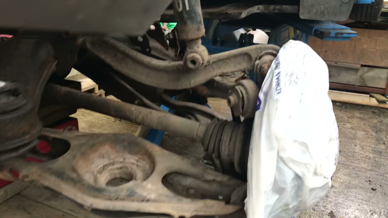C Class W204 subframe corrosion problem part 4 - YouTube