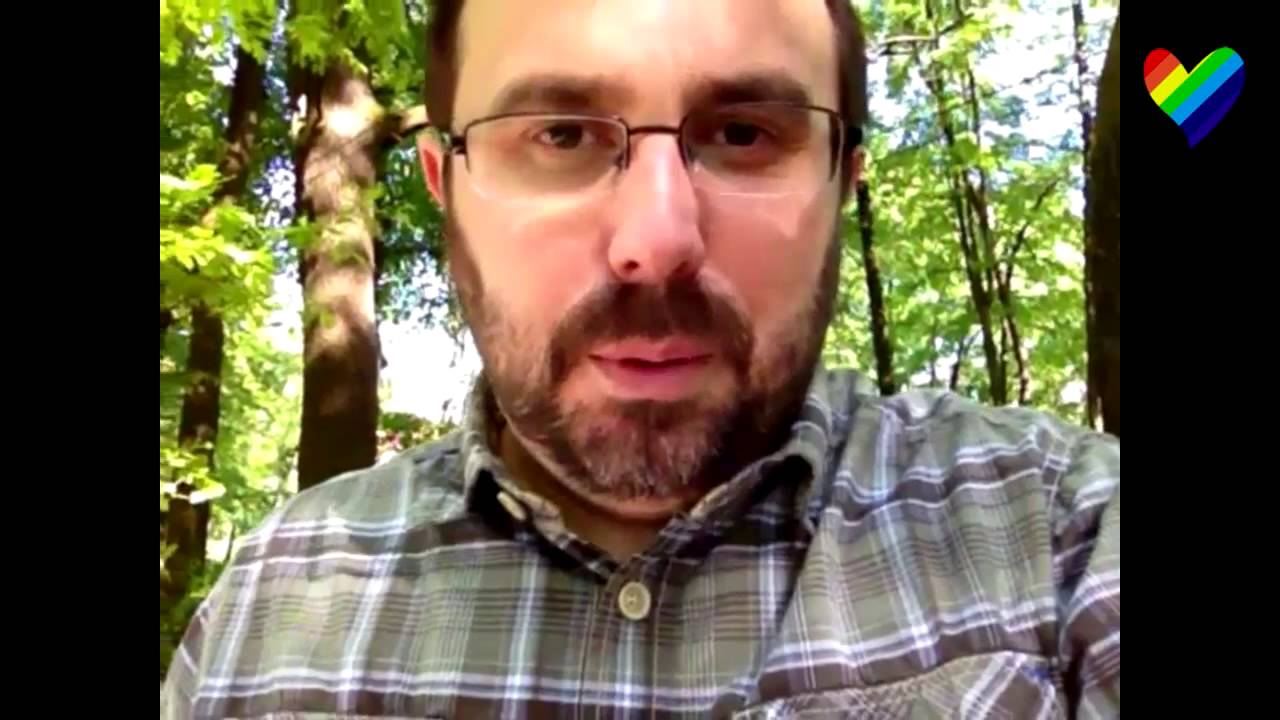 Roman Kuhar: Neka ljubi ko god koga hoće - YouTube