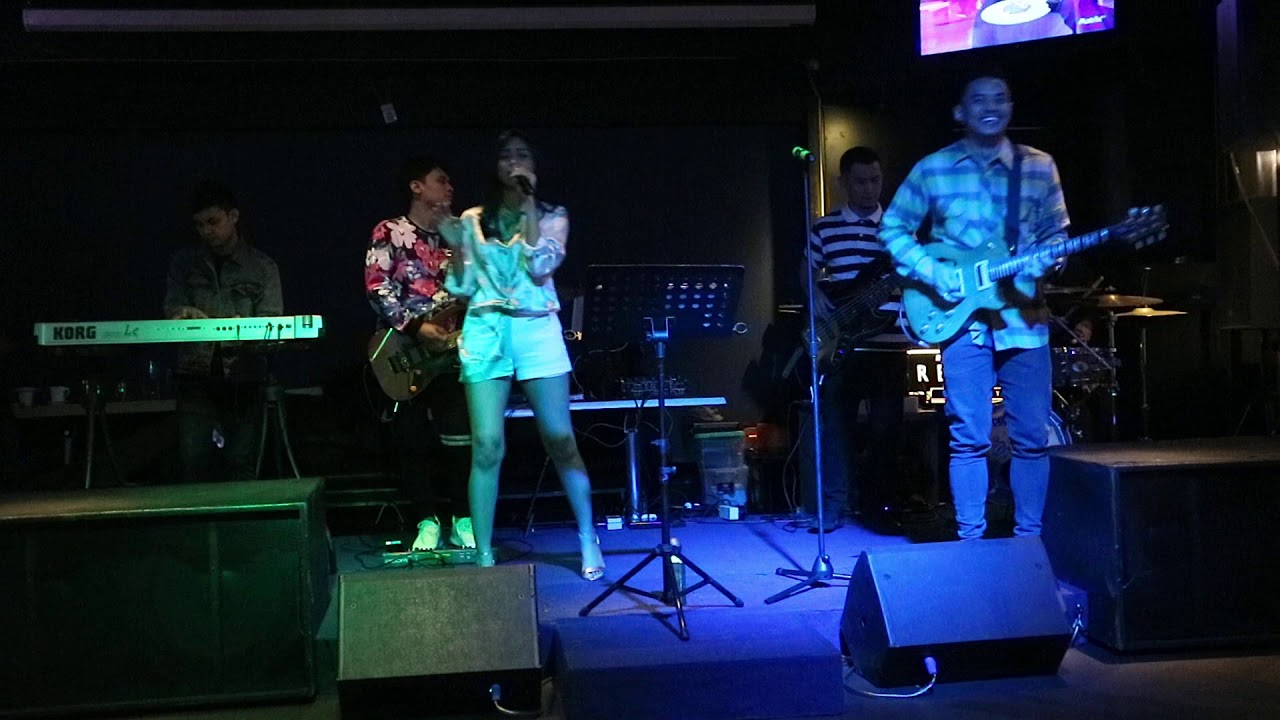 SUPERNOVA BAND - Love Me Like You Do (Ellie Goulding Cover) - YouTube