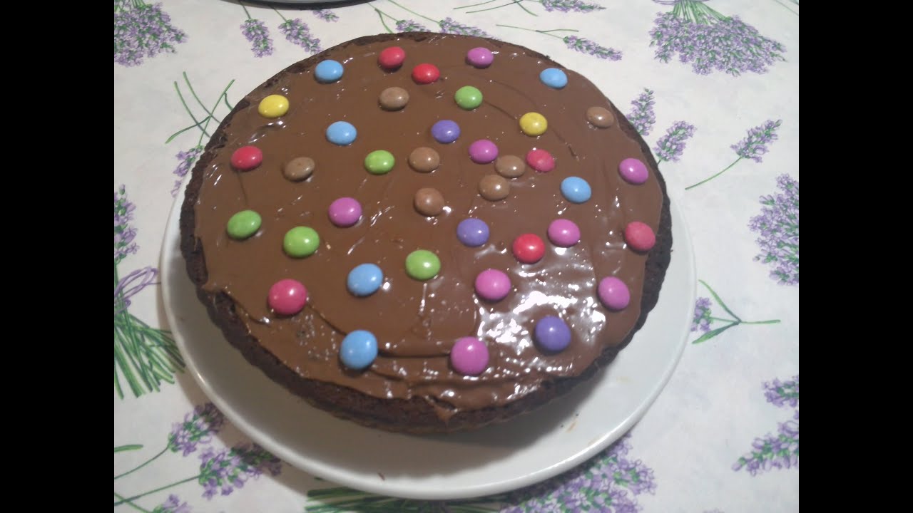 Torta smarties e nutella - YouTube